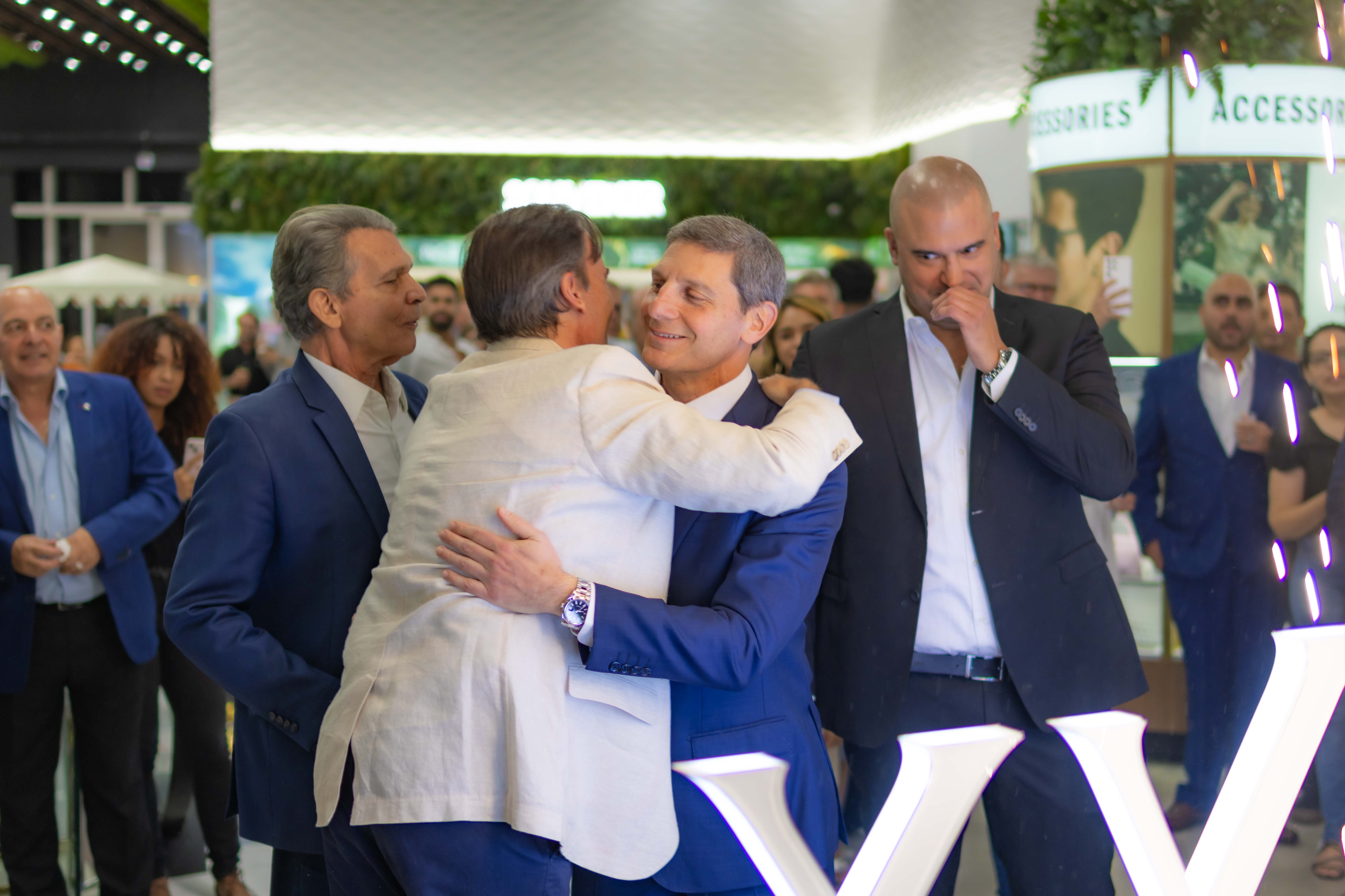 Luryx Duty Free inaugura oficialmente em Foz do Iguaçu com marcas ...