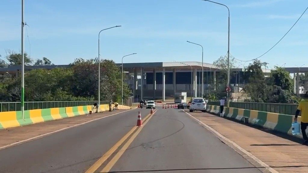 Guias de turismo revitalizam a Ponte Tancredo Neves e reforçam a ...